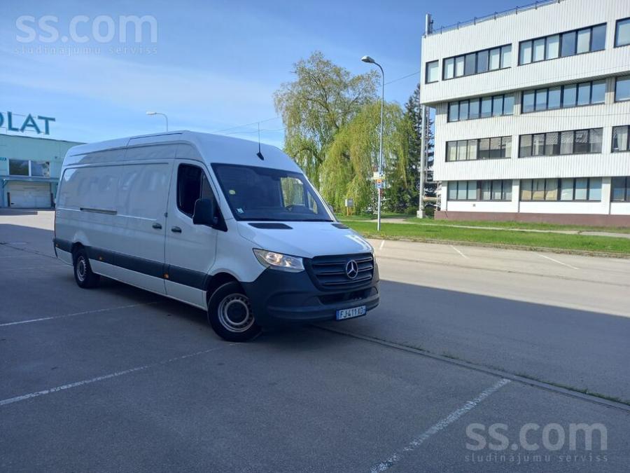 White Mercedes-Benz Sprinter 2019 in Riga, with an engine capacity of 2.20 L and mileage of 0 thousand km for 25999 €, photo 3 on AUTOMOTO.COM.LV