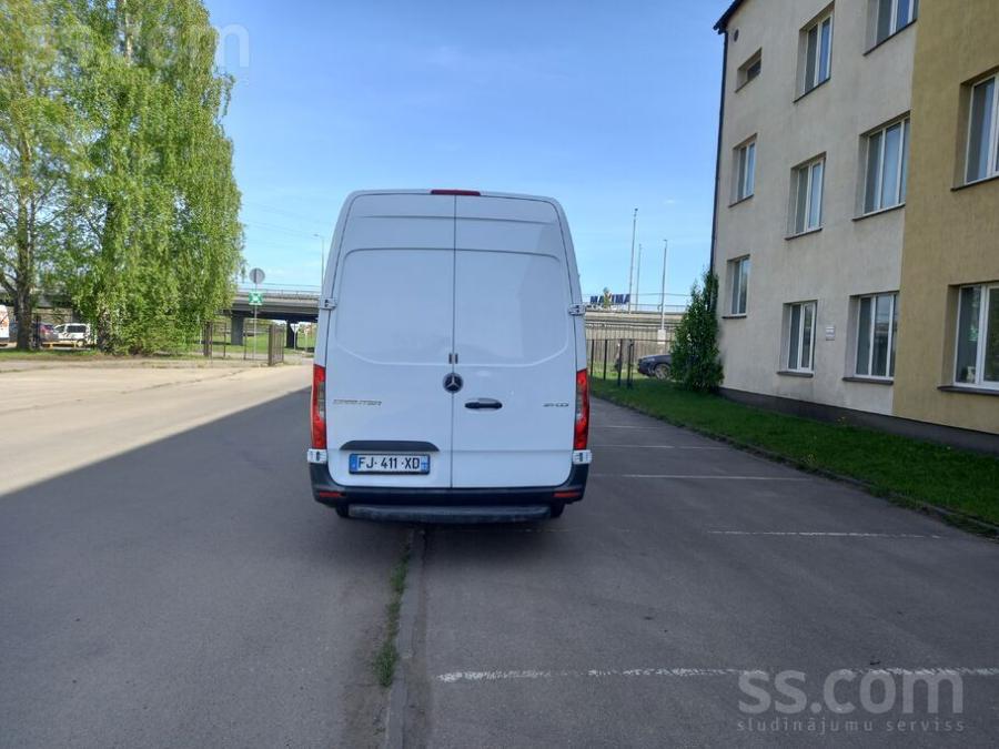 White Mercedes-Benz Sprinter 2019 in Riga, with an engine capacity of 2.20 L and mileage of 0 thousand km for 25999 €, photo 8 on AUTOMOTO.COM.LV