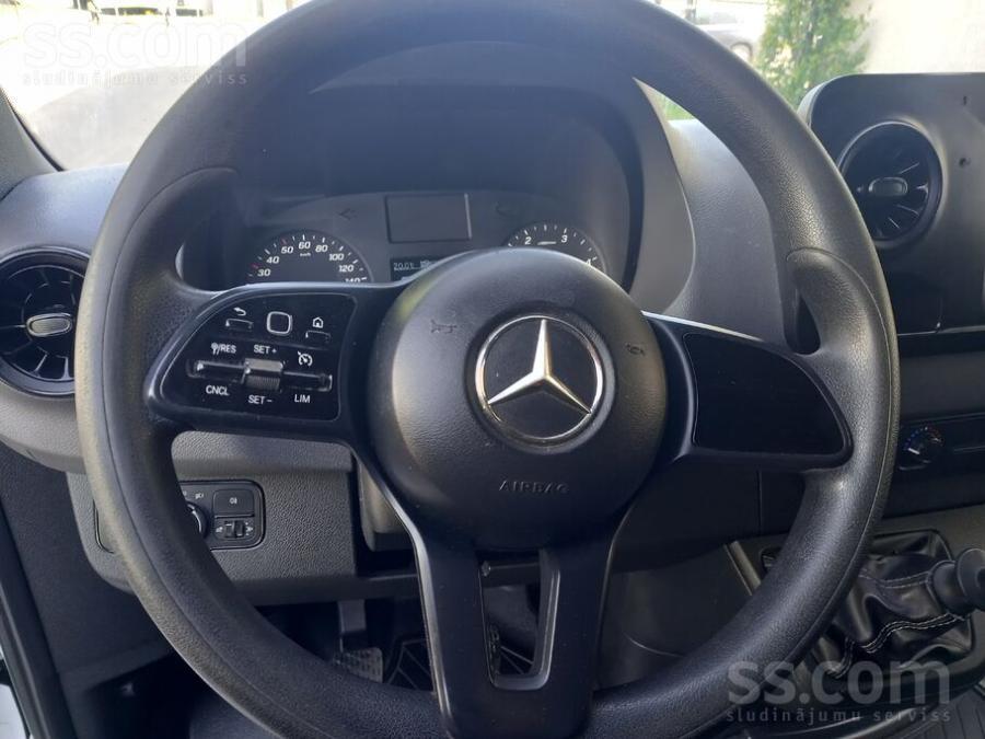 White Mercedes-Benz Sprinter 2019 in Riga, with an engine capacity of 2.20 L and mileage of 0 thousand km for 25999 €, photo 16 on AUTOMOTO.COM.LV
