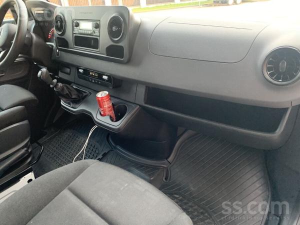 White Mercedes-Benz Sprinter 2019 in Jelgava, with an engine capacity of 2.20 L and mileage of 377 thousand km for 25700 €, photo 7 on AUTOMOTO.COM.LV