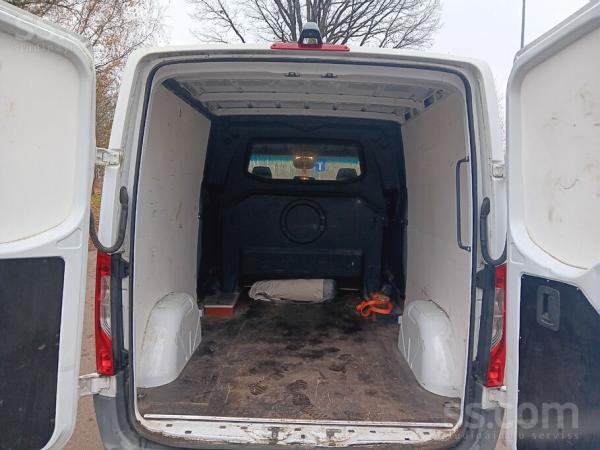 White Mercedes-Benz Sprinter 2019 in Ogre, with an engine capacity of 2.10 L and mileage of 242 thousand km for 23000 €, photo 5 on AUTOMOTO.COM.LV