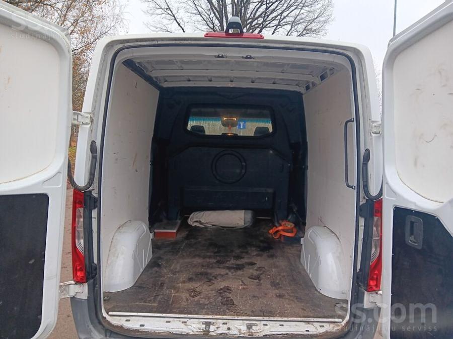 Balts Mercedes-Benz Sprinter 2019 Ogre, ar dzinēja tilpumu 2.10 L un nobraukumu 242 tūkst. km par 23000 €, foto 6 vietnē AUTOMOTO.COM.LV