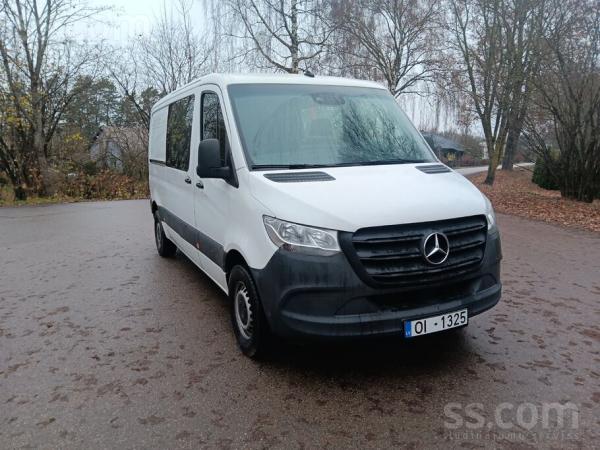 White Mercedes-Benz Sprinter 2019 in Ogre, with an engine capacity of 2.10 L and mileage of 242 thousand km for 23000 €, photo 8 on AUTOMOTO.COM.LV