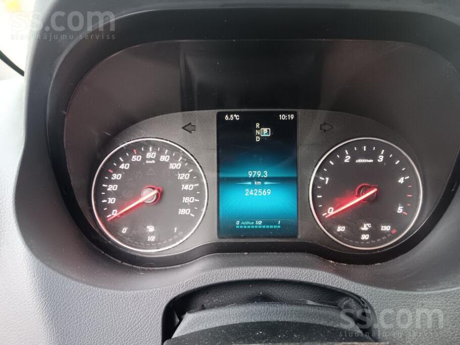 Balts Mercedes-Benz Sprinter 2019 Ogre, ar dzinēja tilpumu 2.10 L un nobraukumu 242 tūkst. km par 23000 €, foto 13 vietnē AUTOMOTO.COM.LV