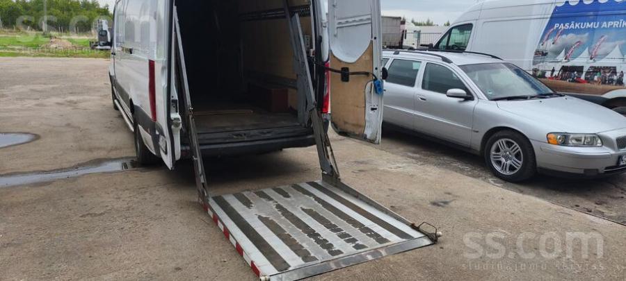 White Mercedes-Benz Sprinter 2020 in Daugavpils, with an engine capacity of 2.10 L and mileage of 283 thousand km for 16760 €, photo 11 on AUTOMOTO.COM.LV