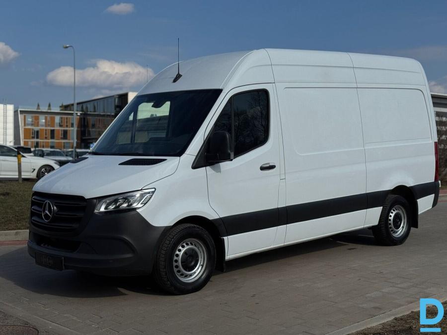 White Mercedes-Benz Sprinter 2021 in Marupe, with an engine capacity of 2.20 L and mileage of 234 thousand km for 17990 €, photo 1 on AUTOMOTO.COM.LV