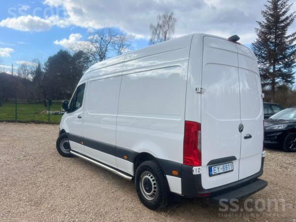 White Mercedes-Benz Sprinter 2021 in Kuldiga, with an engine capacity of 2.20 L and mileage of 78 thousand km for 16190 €, photo 3 on AUTOMOTO.COM.LV