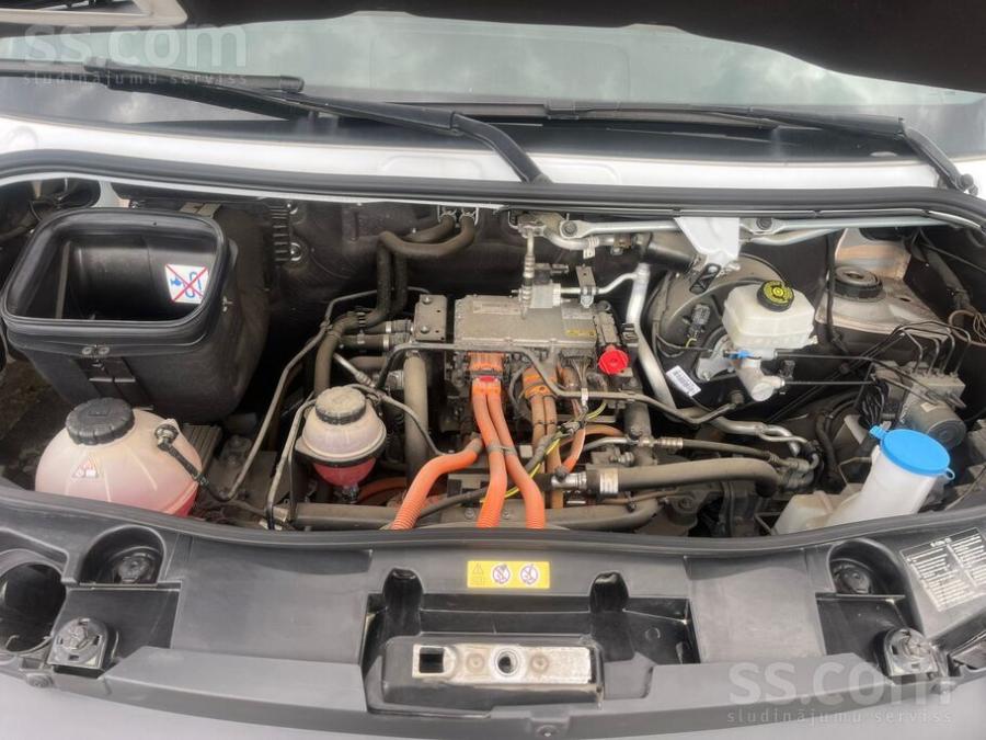 White Mercedes-Benz Sprinter 2021 in Kuldiga, with an engine capacity of 2.20 L and mileage of 78 thousand km for 16190 €, photo 27 on AUTOMOTO.COM.LV
