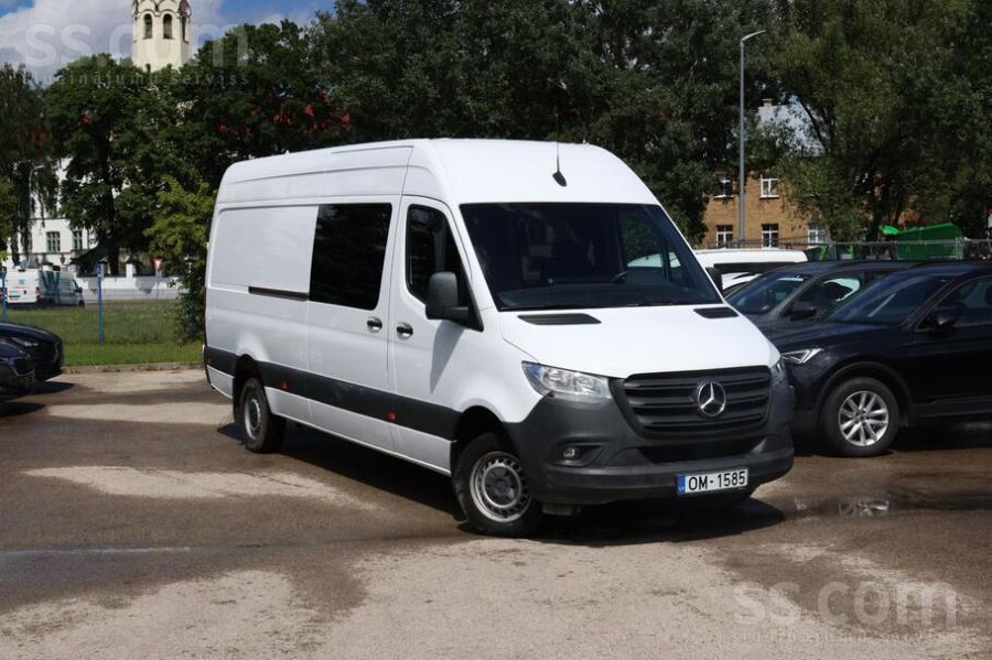 White Mercedes-Benz Sprinter 2021 in Riga, with an engine capacity of 2.20 L and mileage of 145 thousand km for 21500 €, photo 4 on AUTOMOTO.COM.LV