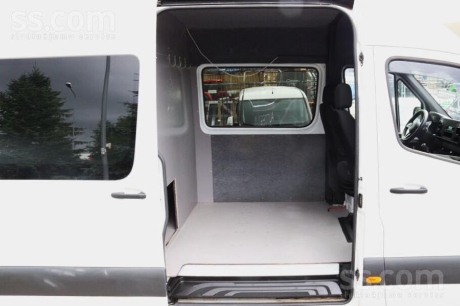 White Mercedes-Benz Sprinter 2021 in Riga, with an engine capacity of 2.20 L and mileage of 145 thousand km for 21500 €, photo 7 on AUTOMOTO.COM.LV