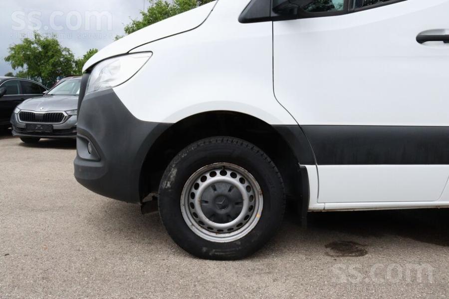 White Mercedes-Benz Sprinter 2021 in Riga, with an engine capacity of 2.20 L and mileage of 145 thousand km for 21500 €, photo 8 on AUTOMOTO.COM.LV
