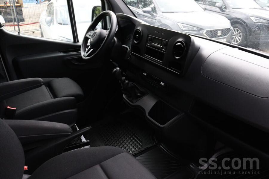 White Mercedes-Benz Sprinter 2021 in Riga, with an engine capacity of 2.20 L and mileage of 145 thousand km for 21500 €, photo 20 on AUTOMOTO.COM.LV
