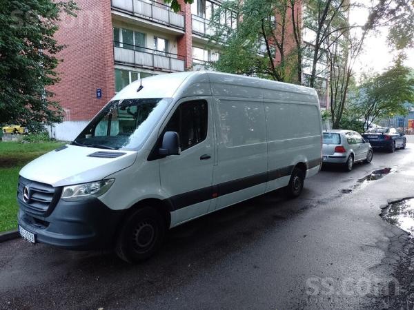 White Mercedes-Benz Sprinter 2022 in Riga, with an engine capacity of 2.00 L and mileage of 153 thousand km for 25200 €, photo 2 on AUTOMOTO.COM.LV