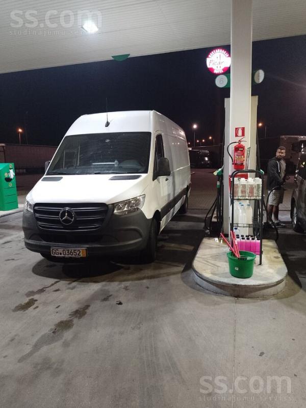 White Mercedes-Benz Sprinter 2022 in Riga, with an engine capacity of 2.00 L and mileage of 153 thousand km for 25200 €, photo 5 on AUTOMOTO.COM.LV