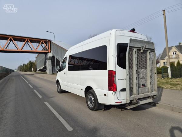 White Mercedes-Benz Sprinter 2022 in Kaunas, with an engine capacity of 2.00 L and mileage of 263 thousand km for 22900 €, photo 2 on AUTOMOTO.COM.LV