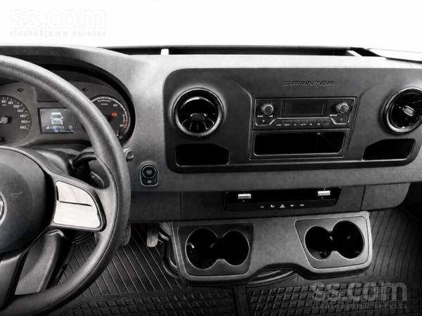 Balts Mercedes-Benz Sprinter 2022 Rīga, ar dzinēja tilpumu 2.20 L un nobraukumu 13 tūkst. km par 21900 €, foto 6 vietnē AUTOMOTO.COM.LV