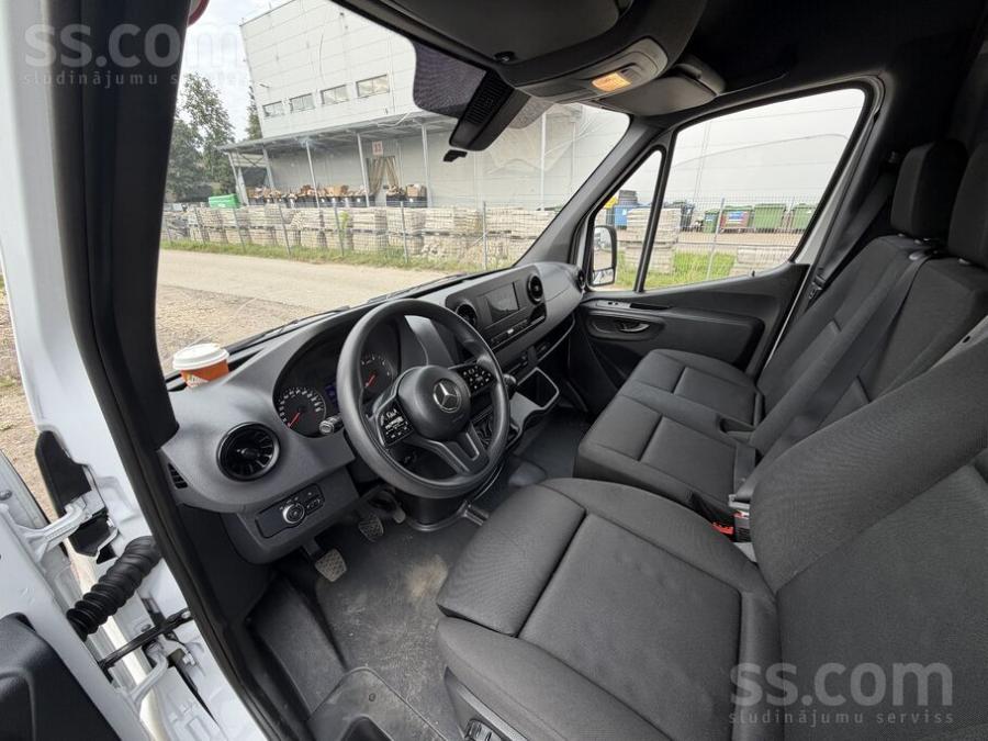 White Mercedes-Benz Sprinter 2022 in Riga, with an engine capacity of 2.00 L and mileage of 366 thousand km for 15700 €, photo 10 on AUTOMOTO.COM.LV