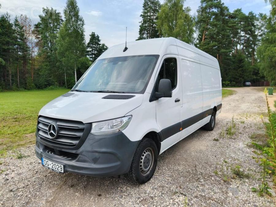 White Mercedes-Benz Sprinter 2022 in Riga, with an engine capacity of 2.00 L and mileage of 158 thousand km for 23000 €, photo 1 on AUTOMOTO.COM.LV