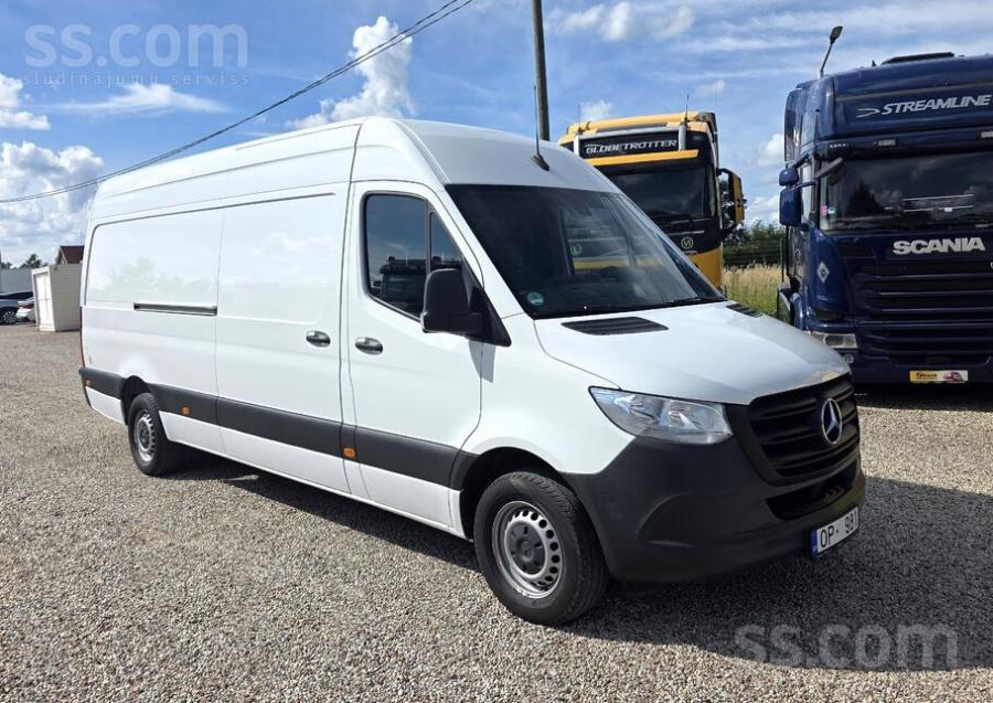 Balts Mercedes-Benz Sprinter 2023 Rīga, ar dzinēja tilpumu 2.00 L un nobraukumu 43 tūkst. km par 27900 €, foto 1 vietnē AUTOMOTO.COM.LV