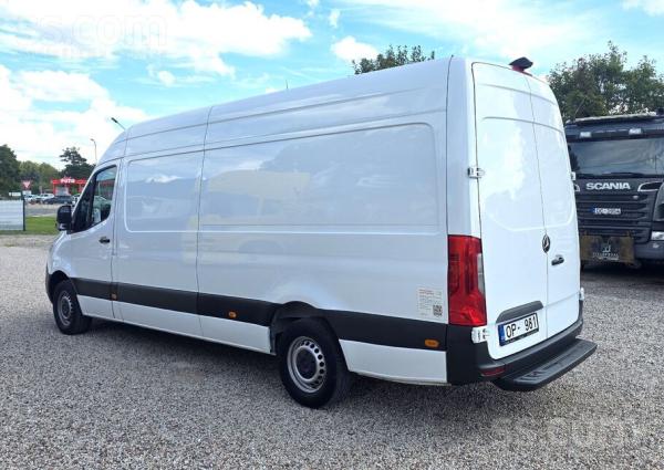 White Mercedes-Benz Sprinter 2023 in Riga, with an engine capacity of 2.00 L and mileage of 43 thousand km for 27900 €, photo 4 on AUTOMOTO.COM.LV