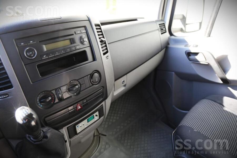 White Mercedes-Benz Sprinter 2008 in Riga, with an engine capacity of 2.20 L and mileage of 242 thousand km for 7995 €, photo 9 on AUTOMOTO.COM.LV