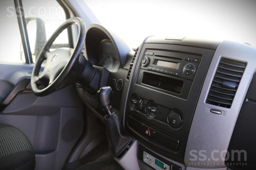 White Mercedes-Benz Sprinter 2008 in Riga, with an engine capacity of 2.20 L and mileage of 242 thousand km for 7995 €, photo 10 on AUTOMOTO.COM.LV