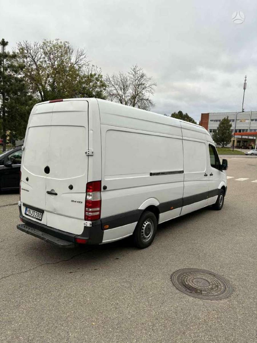 Balts Mercedes-Benz Sprinter 2018 Viļņa, ar dzinēja tilpumu 2.14 L un nobraukumu 408 tūkst. km par 8000 €, foto 2 vietnē AUTOMOTO.COM.LV