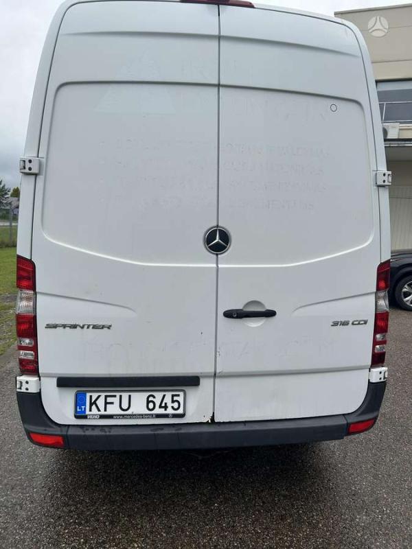 Balts Mercedes-Benz Sprinter 2018 Viļņa, ar dzinēja tilpumu 2.14 L un nobraukumu 245 tūkst. km par 9100 €, foto 5 vietnē AUTOMOTO.COM.LV