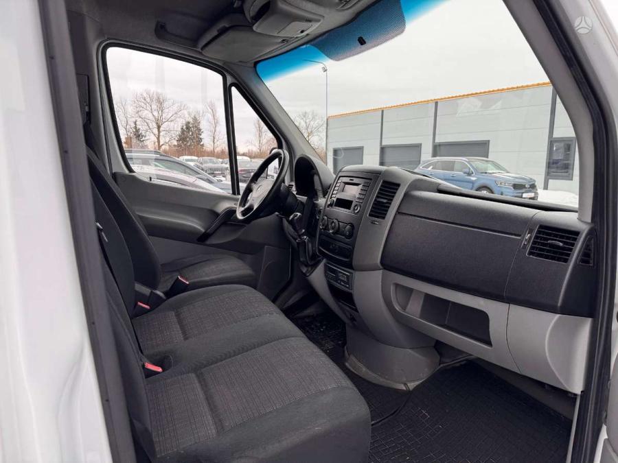 Balts Mercedes-Benz Sprinter 2020 Viļņa, ar dzinēja tilpumu 2.14 L un nobraukumu 217 tūkst. km par 14500 €, foto 7 vietnē AUTOMOTO.COM.LV