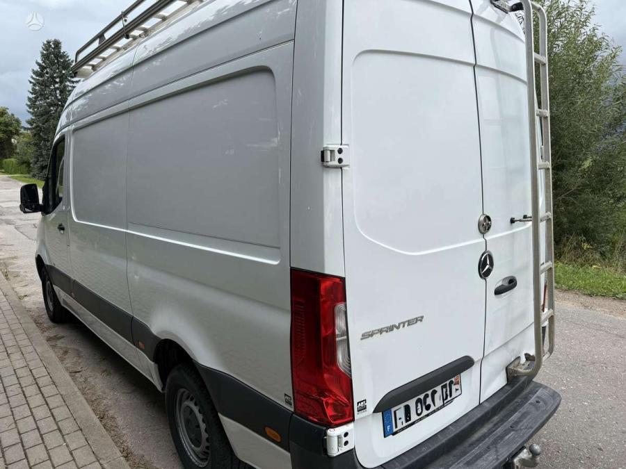 Balts Mercedes-Benz Sprinter 2020 Tauragė, ar dzinēja tilpumu 2.14 L un nobraukumu 292 tūkst. km par 12500 €, foto 4 vietnē AUTOMOTO.COM.LV