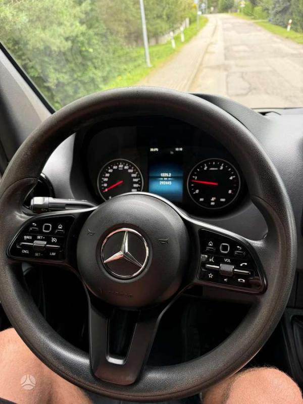 White Mercedes-Benz Sprinter 2020 in Taurage, with an engine capacity of 2.14 L and mileage of 292 thousand km for 12500 €, photo 7 on AUTOMOTO.COM.LV