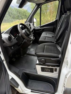 Balts Mercedes-Benz Sprinter 2020 Tauragė, ar dzinēja tilpumu 2.14 L un nobraukumu 292 tūkst. km par 12500 €, foto 9 vietnē AUTOMOTO.COM.LV
