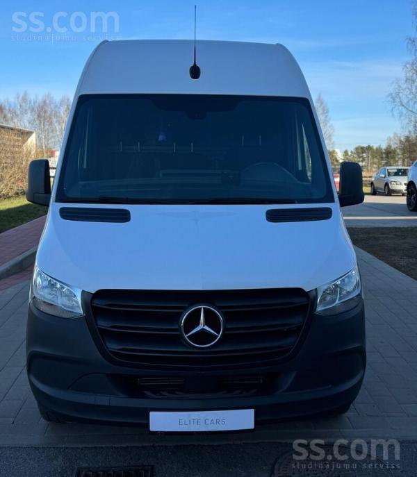 White Mercedes-Benz Sprinter 2021 in Riga, with an engine capacity of 2.20 L and mileage of 166 thousand km for 22990 €, photo 3 on AUTOMOTO.COM.LV