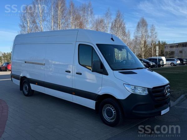 White Mercedes-Benz Sprinter 2021 in Riga, with an engine capacity of 2.20 L and mileage of 166 thousand km for 22990 €, photo 5 on AUTOMOTO.COM.LV