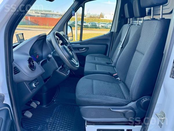 White Mercedes-Benz Sprinter 2021 in Riga, with an engine capacity of 2.20 L and mileage of 166 thousand km for 22990 €, photo 8 on AUTOMOTO.COM.LV