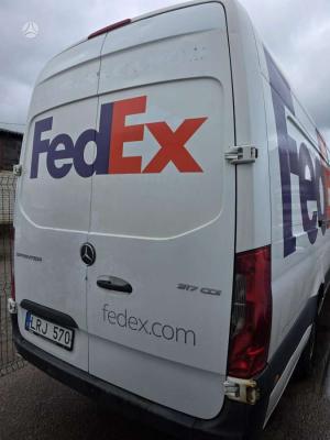White Mercedes-Benz Sprinter 2021 in Kaunas, with an engine capacity of 1.95 L and mileage of 713 thousand km for 11800 €, photo 3 on AUTOMOTO.COM.LV
