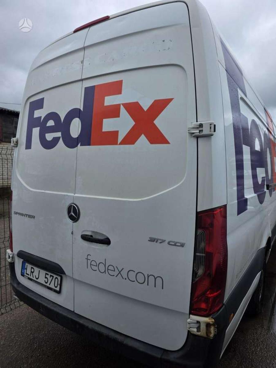 White Mercedes-Benz Sprinter 2021 in Kaunas, with an engine capacity of 1.95 L and mileage of 713 thousand km for 11800 €, photo 3 on AUTOMOTO.COM.LV