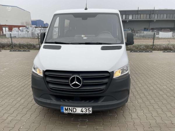 White Mercedes-Benz Sprinter 2023 in Vilnius, with an engine capacity of 1.95 L and mileage of 433 thousand km for 16500 €, photo 3 on AUTOMOTO.COM.LV