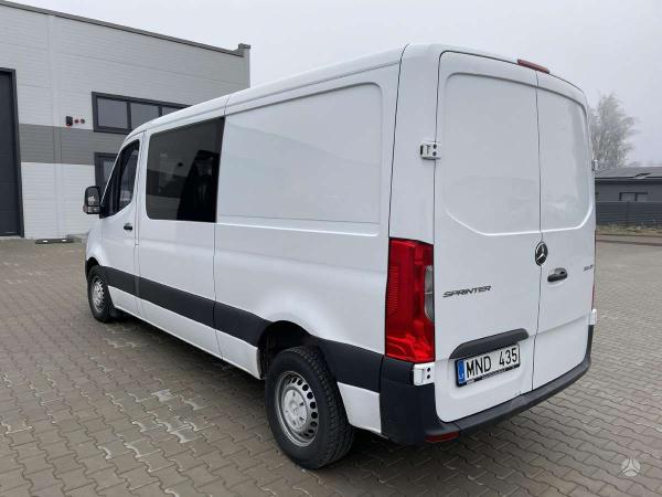 White Mercedes-Benz Sprinter 2023 in Vilnius, with an engine capacity of 1.95 L and mileage of 433 thousand km for 16500 €, photo 6 on AUTOMOTO.COM.LV