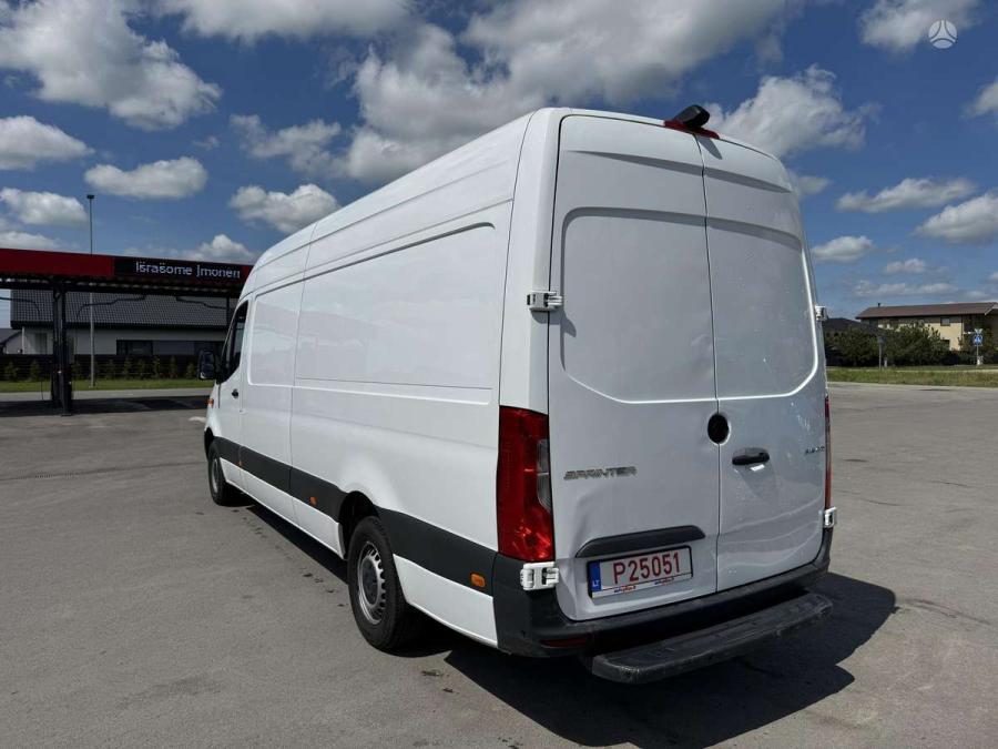 White Mercedes-Benz Sprinter 2023 in Kretinga, with an engine capacity of 1.95 L and mileage of 91 thousand km for 28500 €, photo 5 on AUTOMOTO.COM.LV