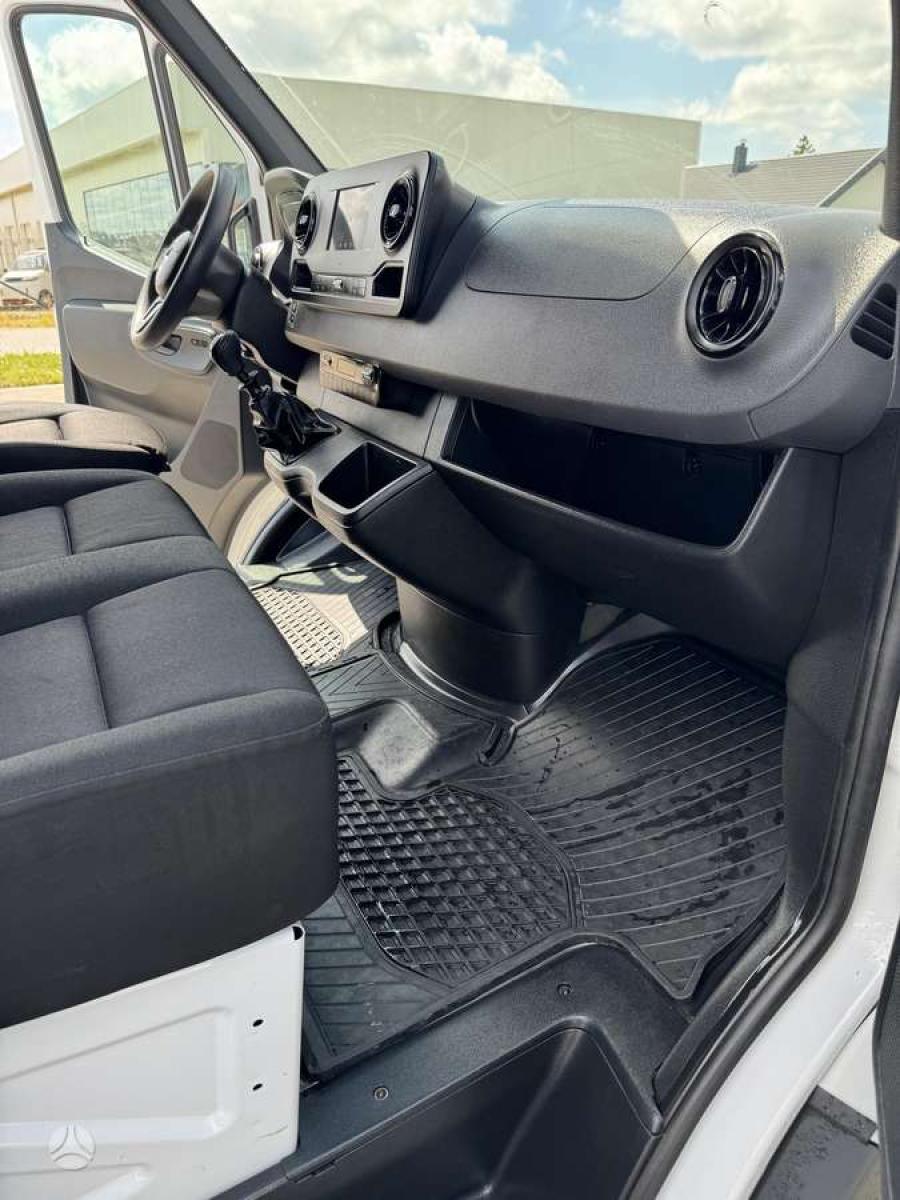 White Mercedes-Benz Sprinter 2023 in Kretinga, with an engine capacity of 1.95 L and mileage of 91 thousand km for 28500 €, photo 15 on AUTOMOTO.COM.LV