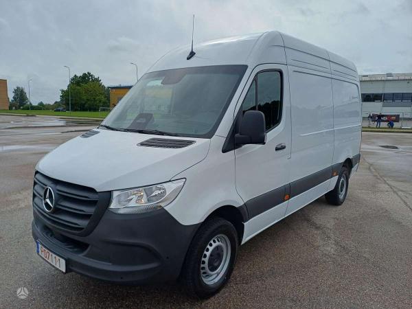 Balts Mercedes-Benz Sprinter 2025 Kauņa, ar dzinēja tilpumu 1.95 L un nobraukumu 5 tūkst. km par 34990 €, foto 1 vietnē AUTOMOTO.COM.LV