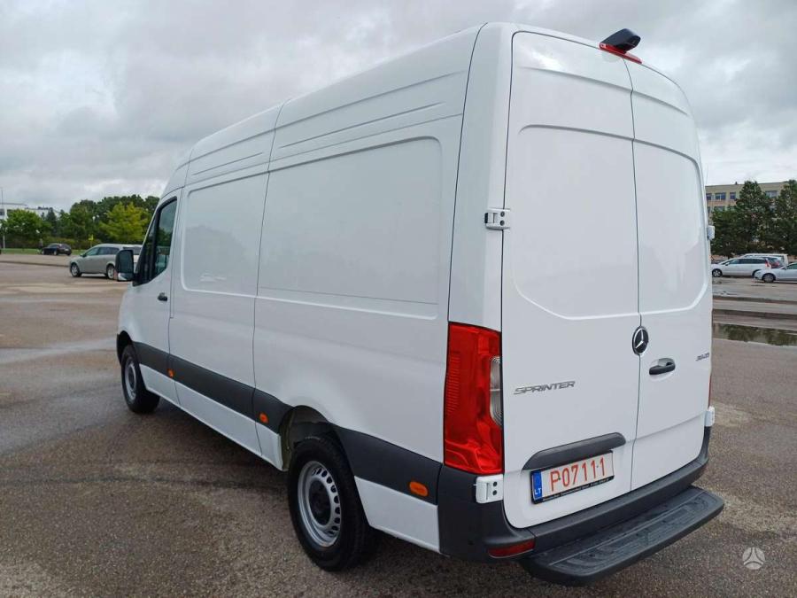Balts Mercedes-Benz Sprinter 2025 Kauņa, ar dzinēja tilpumu 1.95 L un nobraukumu 5 tūkst. km par 34990 €, foto 4 vietnē AUTOMOTO.COM.LV