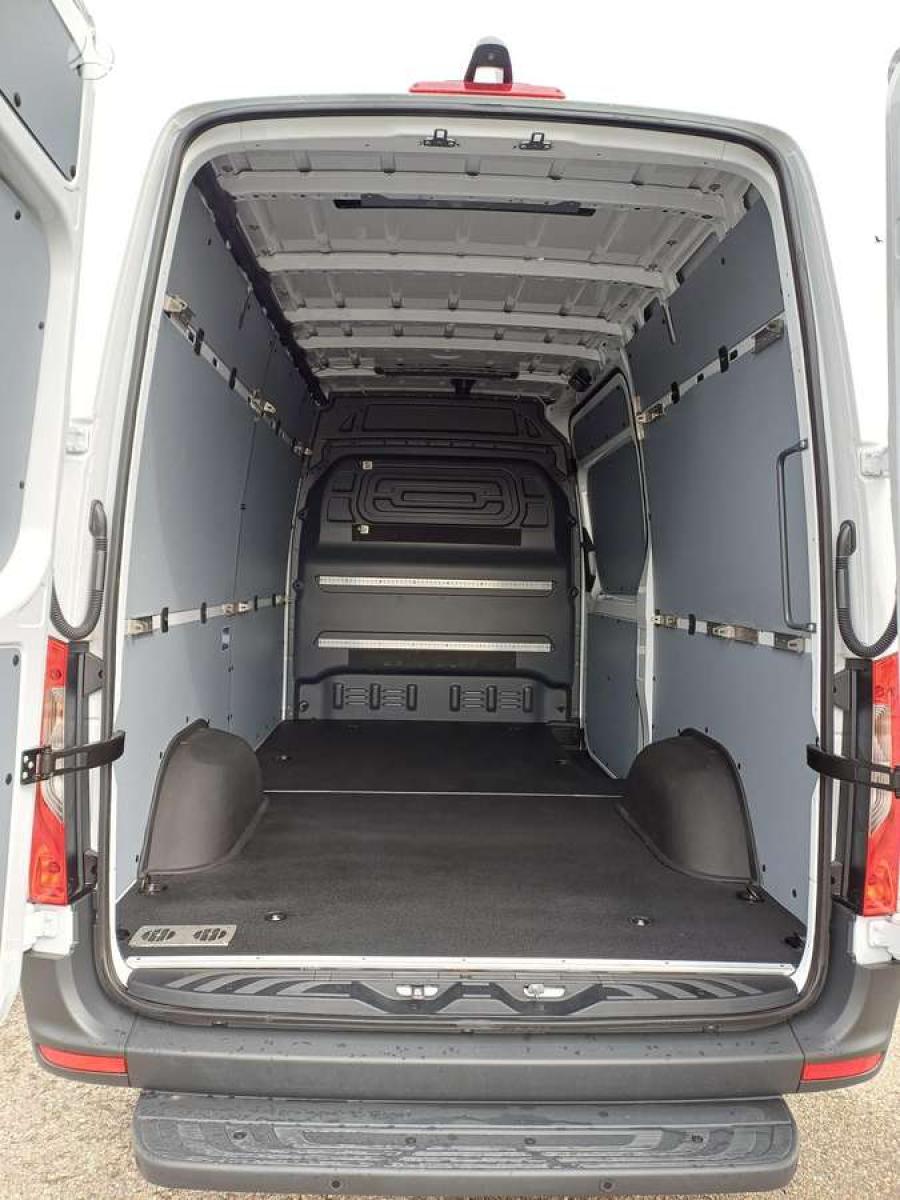 Balts Mercedes-Benz Sprinter 2025 Kauņa, ar dzinēja tilpumu 1.95 L un nobraukumu 5 tūkst. km par 34990 €, foto 13 vietnē AUTOMOTO.COM.LV