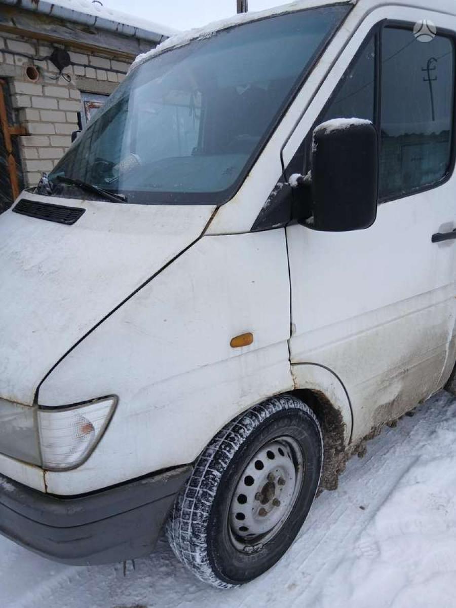 White Mercedes-Benz Sprinter 1998 in Rokiskis, with an engine capacity of 2.90 L and mileage of 1000000 thousand km for 2250 €, photo 4 on AUTOMOTO.COM.LV