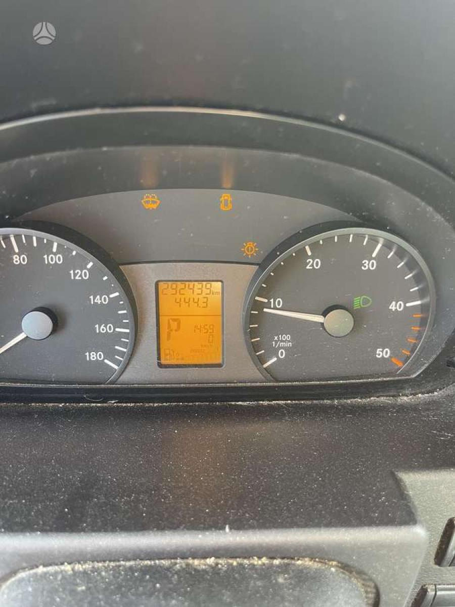 White Mercedes-Benz Sprinter 2008 in Vilnius, with an engine capacity of 2.10 L and mileage of 293 thousand km for 5950 €, photo 26 on AUTOMOTO.COM.LV