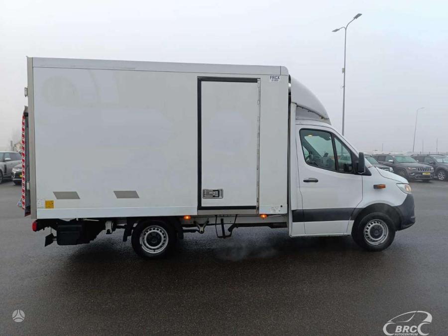 Белый Мерседес Спринтер 2019 в Вильнюс, объемом двигателя 2.14 л и пробегом 474 тыс. км за 12000 €, фото 8 на AUTOMOTO.COM.LV