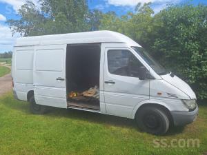 Balts Mercedes-Benz Sprinter 2001 Talsi, ar dzinēja tilpumu 2.20 L un nobraukumu 294 tūkst. km par 2550 €, foto 3 vietnē AUTOMOTO.COM.LV