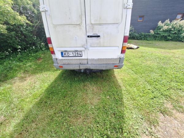 Balts Mercedes-Benz Sprinter 2001 Talsi, ar dzinēja tilpumu 2.20 L un nobraukumu 294 tūkst. km par 2550 €, foto 7 vietnē AUTOMOTO.COM.LV