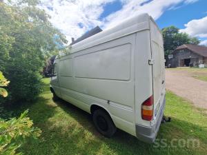 Balts Mercedes-Benz Sprinter 2001 Talsi, ar dzinēja tilpumu 2.20 L un nobraukumu 294 tūkst. km par 2550 €, foto 9 vietnē AUTOMOTO.COM.LV